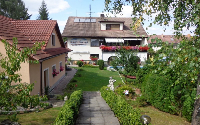 CHKO Třeboňsko :: Penzion Azalka Třeboň